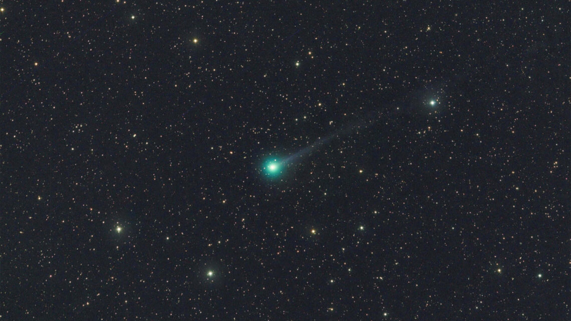 Cientistas confirmam que cometa vai passar pela Terra no próximo mês