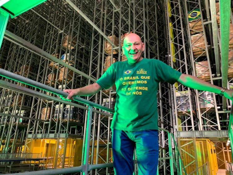 Véio da Havan aparece como 32° brasileiro mais rico de 2026