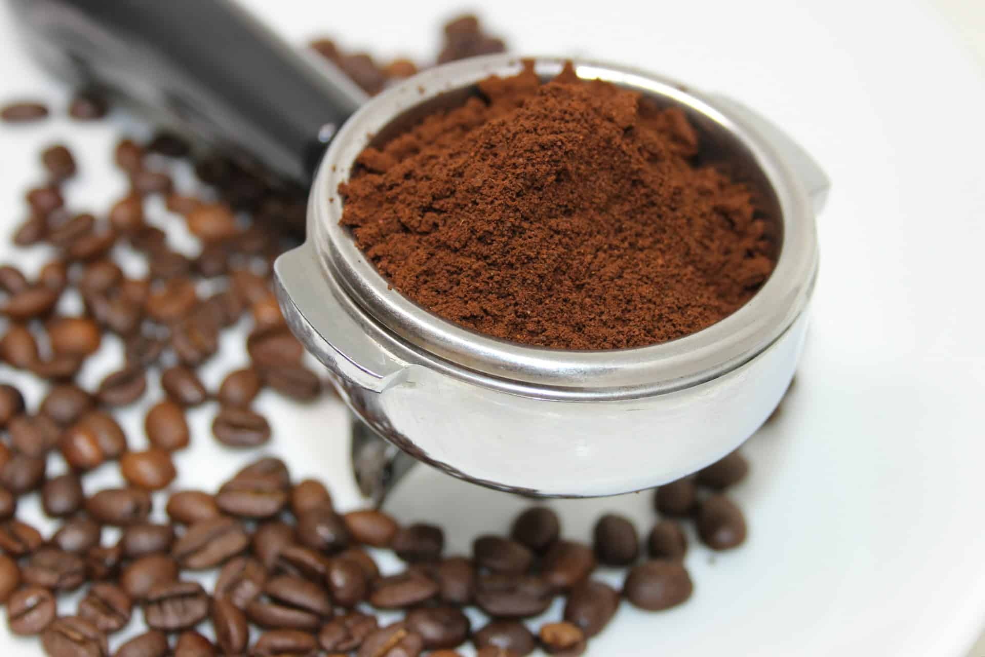 Passe a guardar o café que sobra no coador e veja como ele se ...